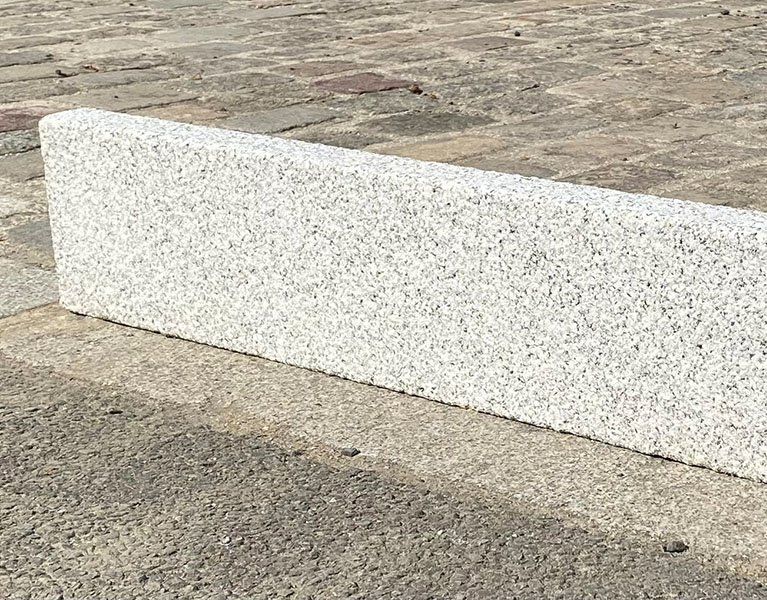 Bordure granit gris - 100/20 cm Ep. 6 cm - Lamaisondupave